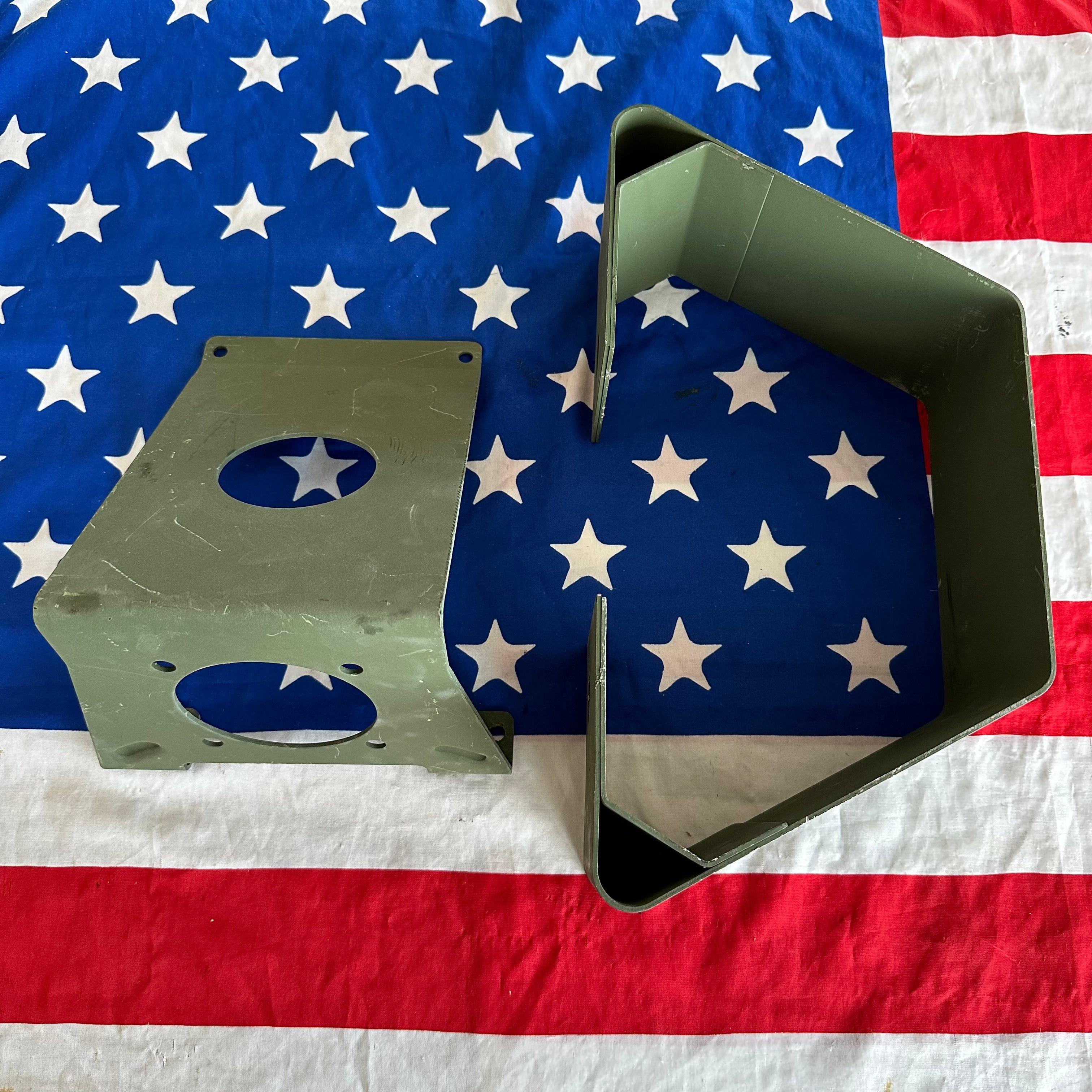 CUCV M1008 M1009 NOS Antenna Mount & Guard – M151 Parts