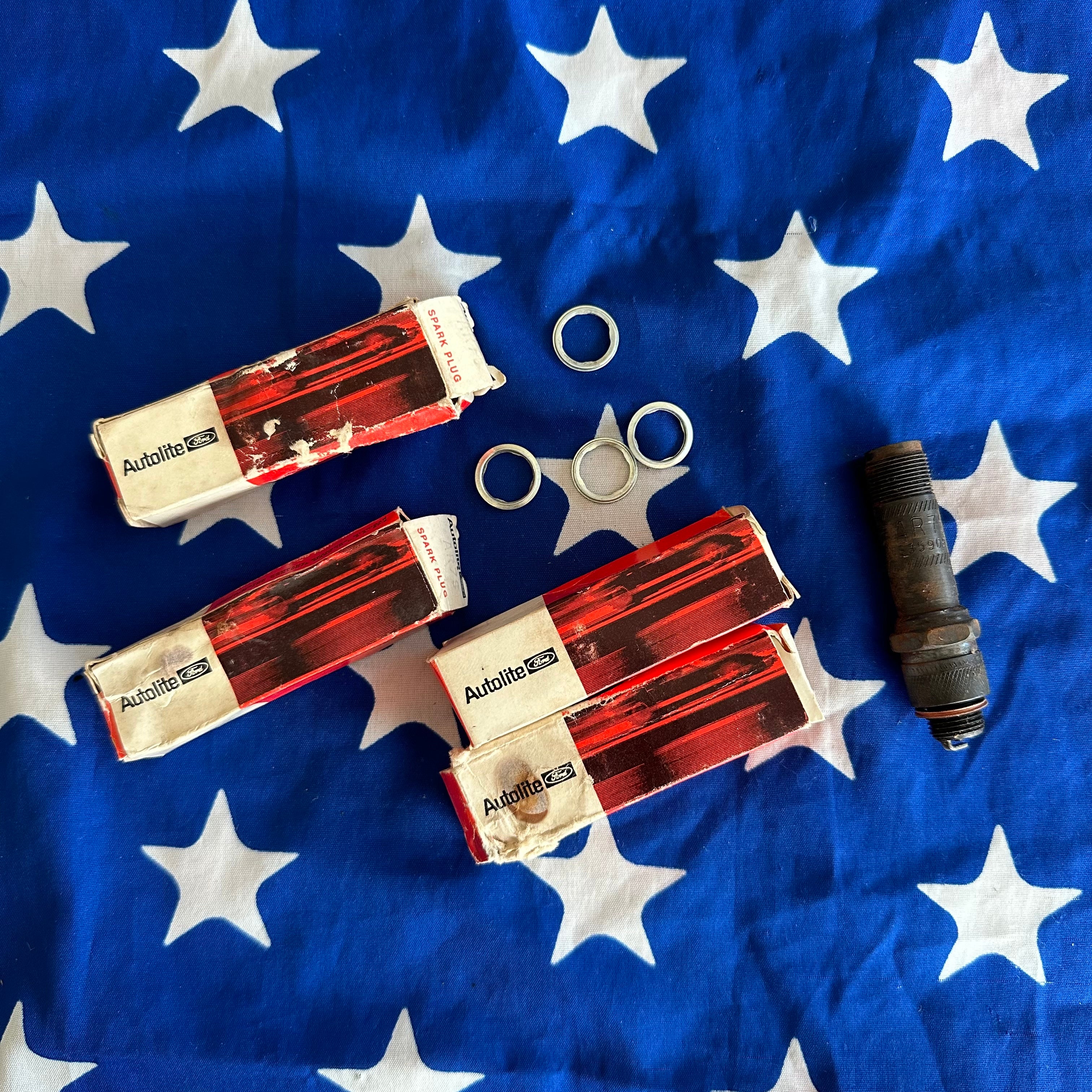 M151 Series NOS RARE Autolite 2245 MS35909-2 AR7S Spark Plug set – M151 ...