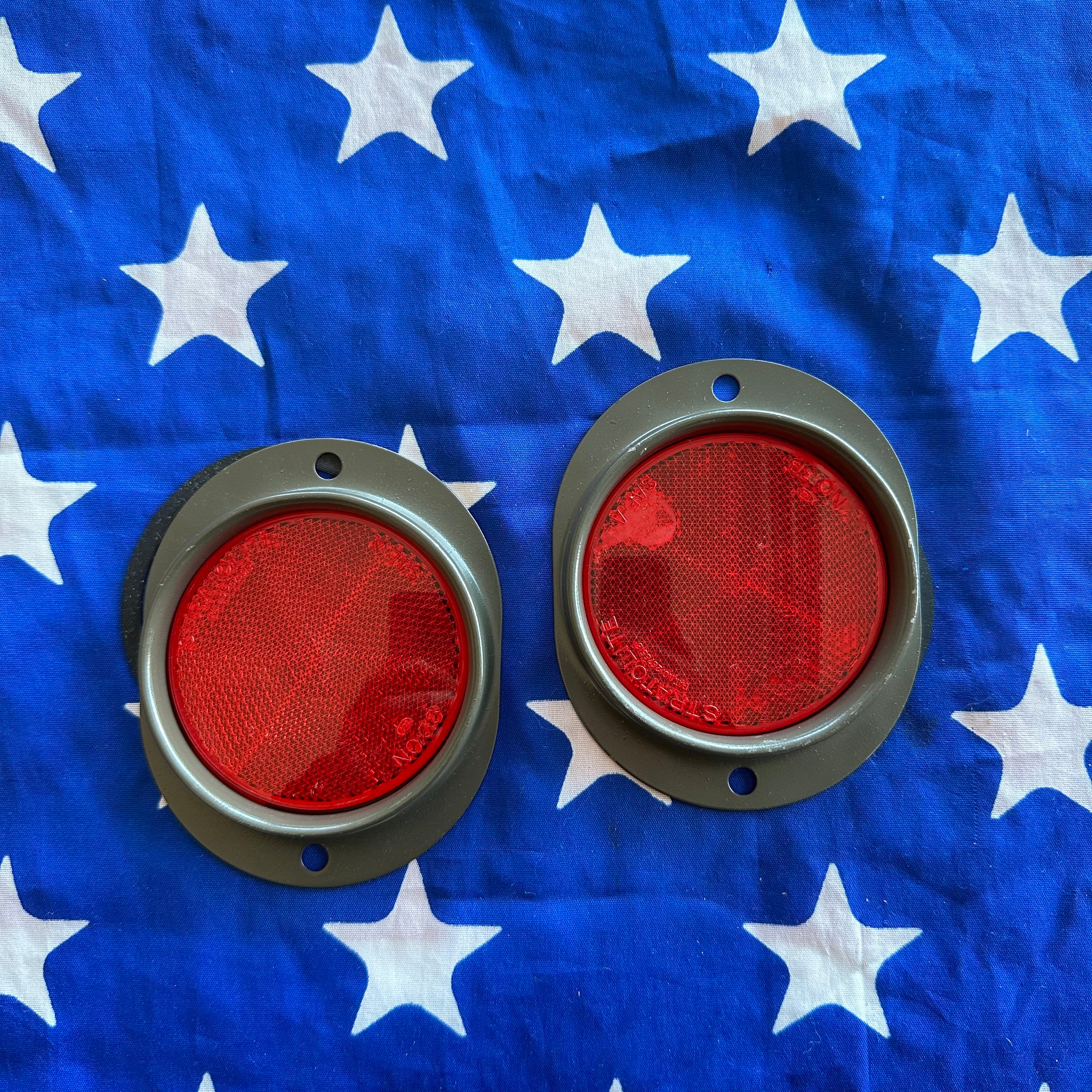 Military NOS RED Reflector set of 2 – M151 Parts