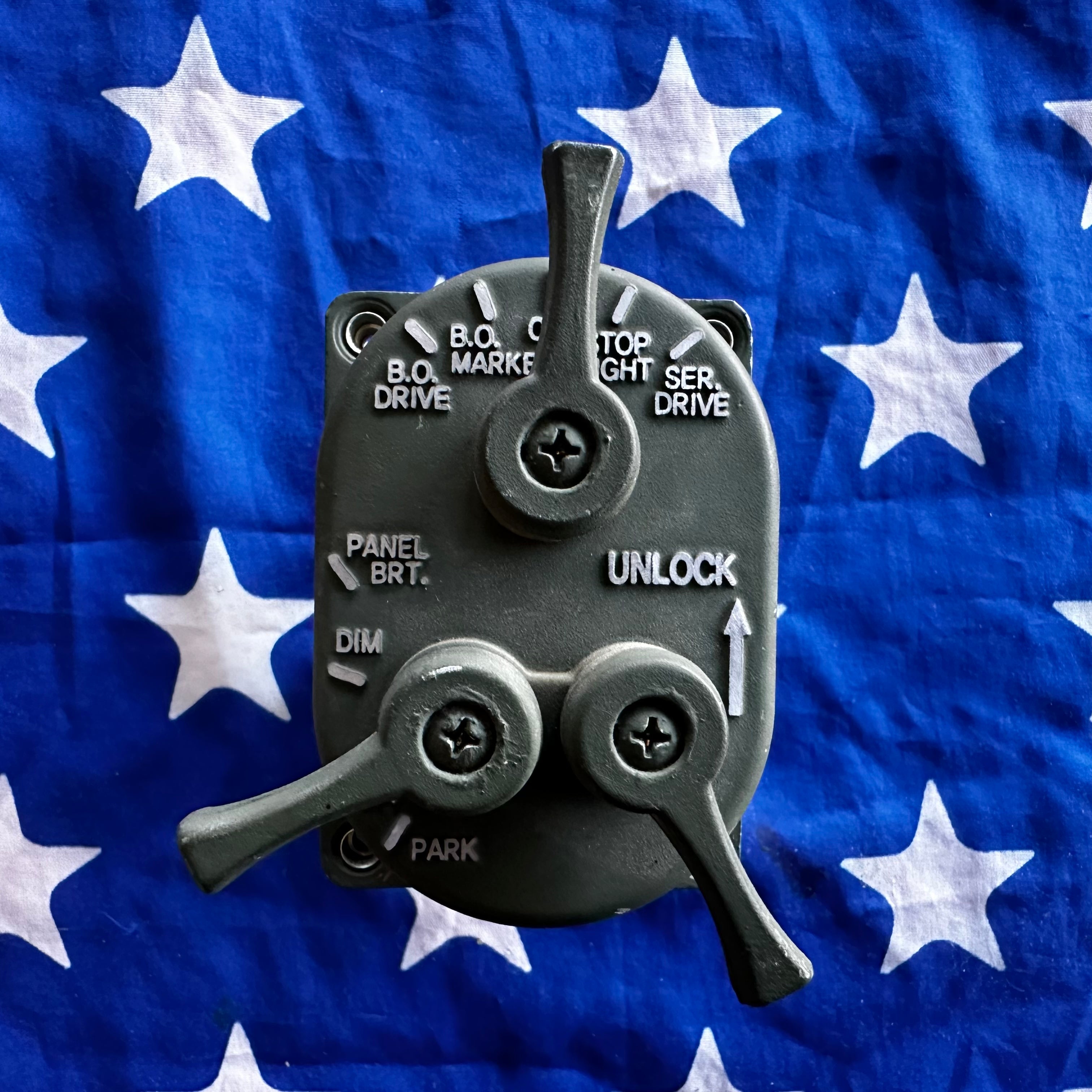 M151 Series NOS Military INTERLOG Headlight 3 Lever Switch MS51113-1 ...